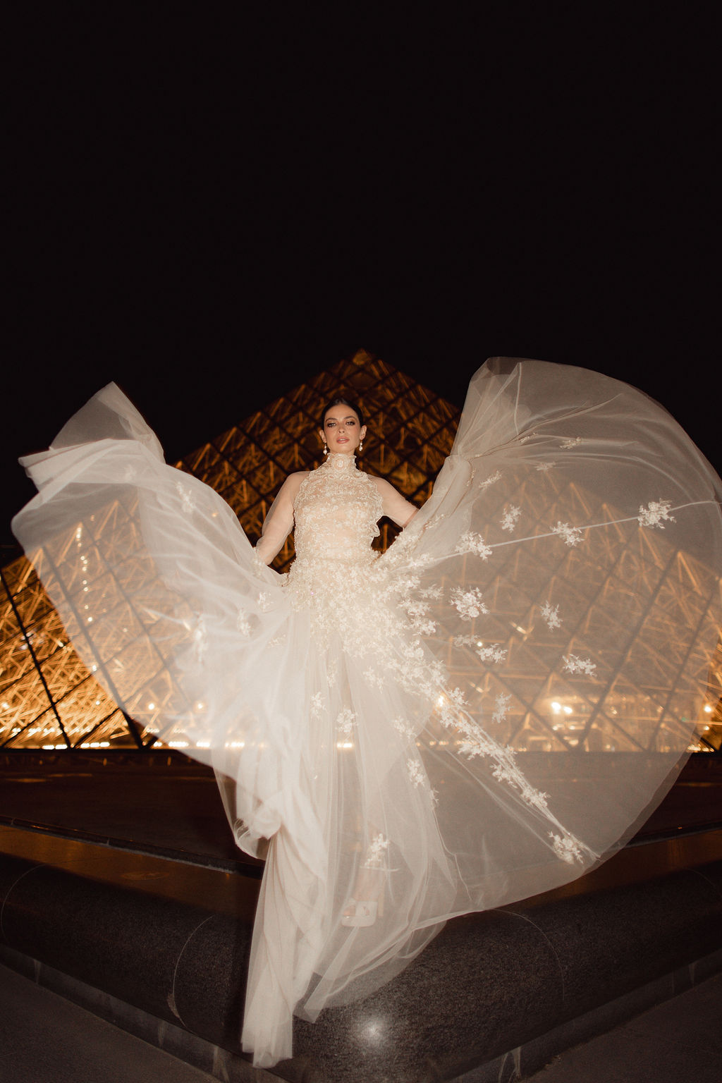 Valentine's Day In Paris: A Bridal Dream Unveiled - WEDDING BLOG